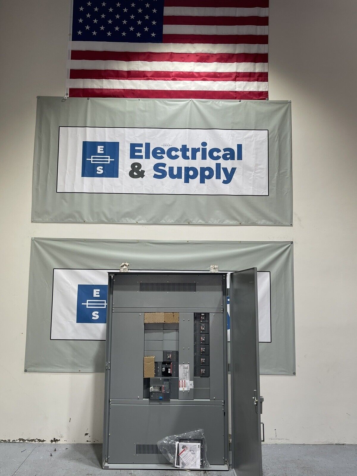 General Electric/ABB | 1000 Amp | 480Y/277 Volts & 208Y/120 Volts | NE ...