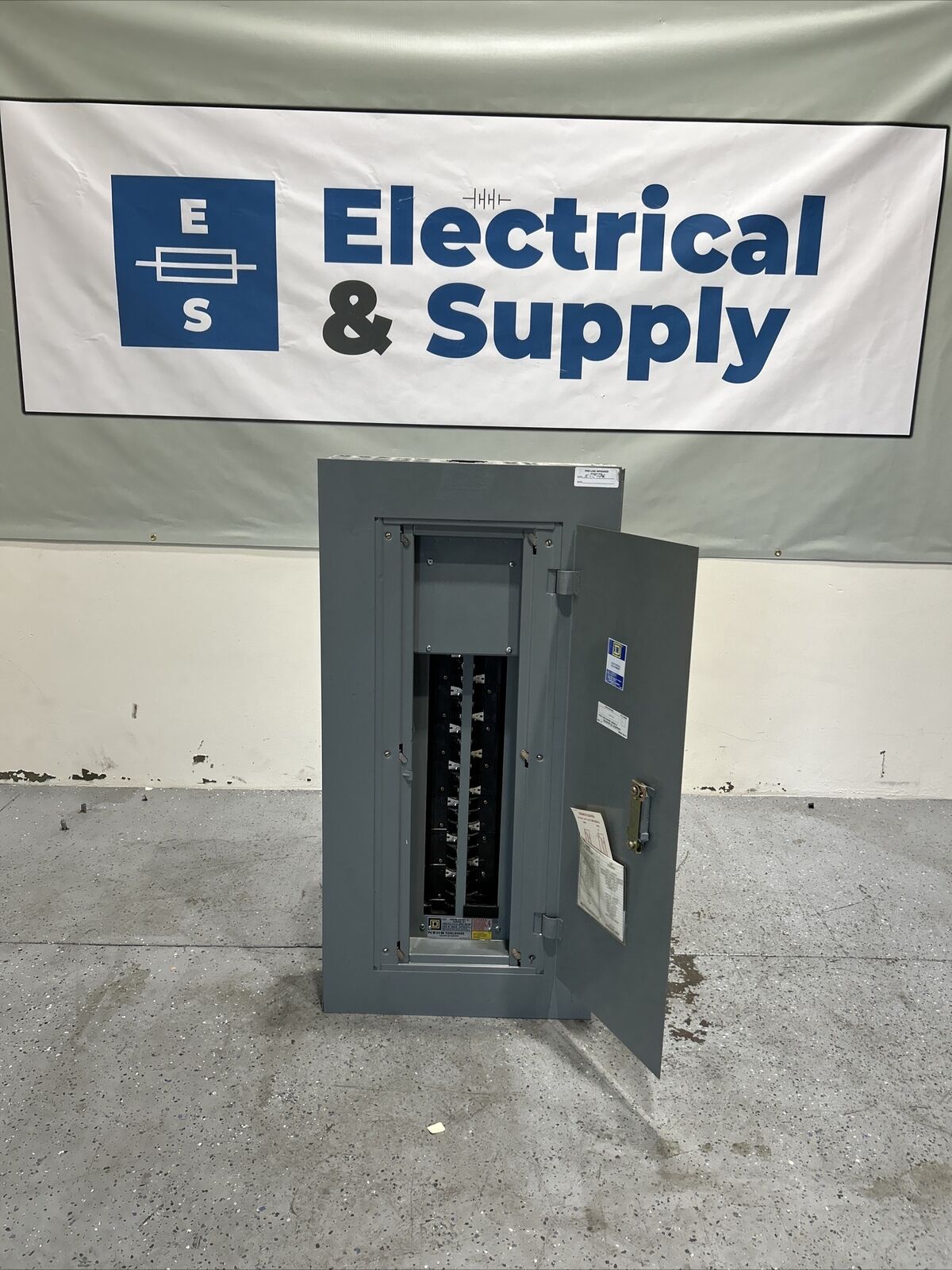 NEHB42441-2 225 Amp Panelboard 480Y/277 V 3 PH 4 Wire - Electrical and ...