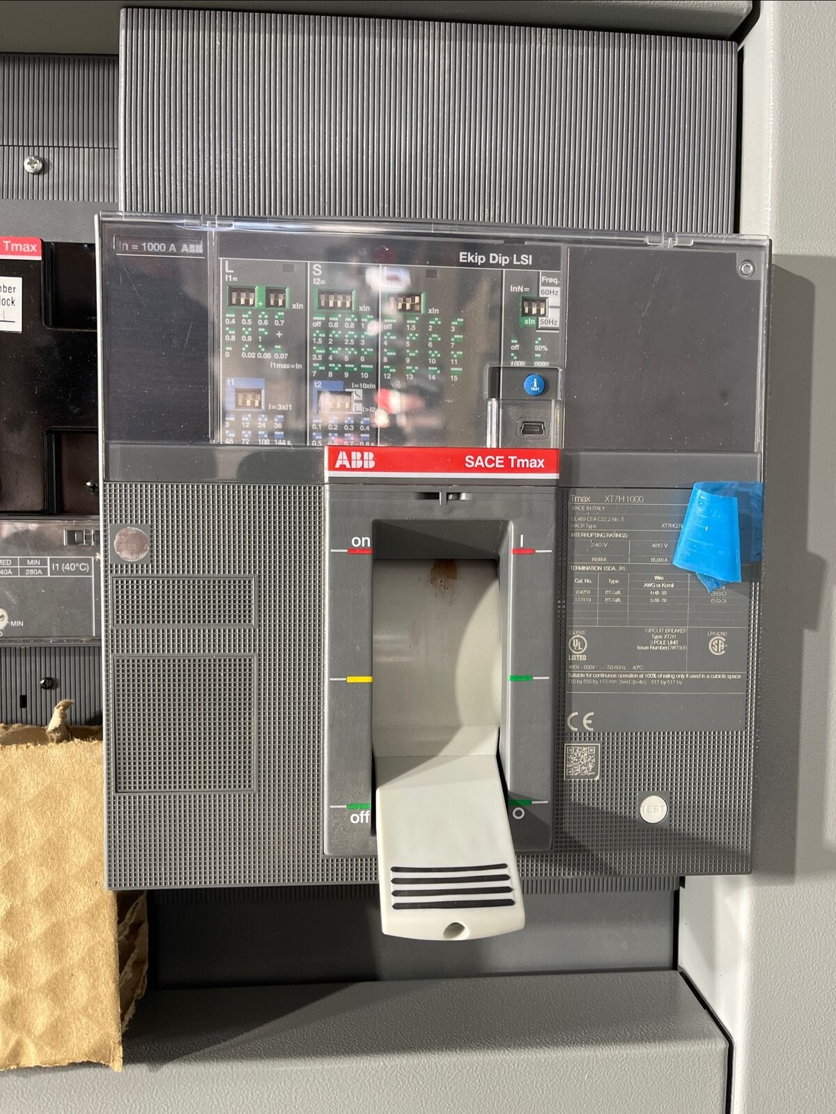 General Electric/ABB | 1000 Amp | 480Y/277 Volts & 208Y/120 Volts | NE ...