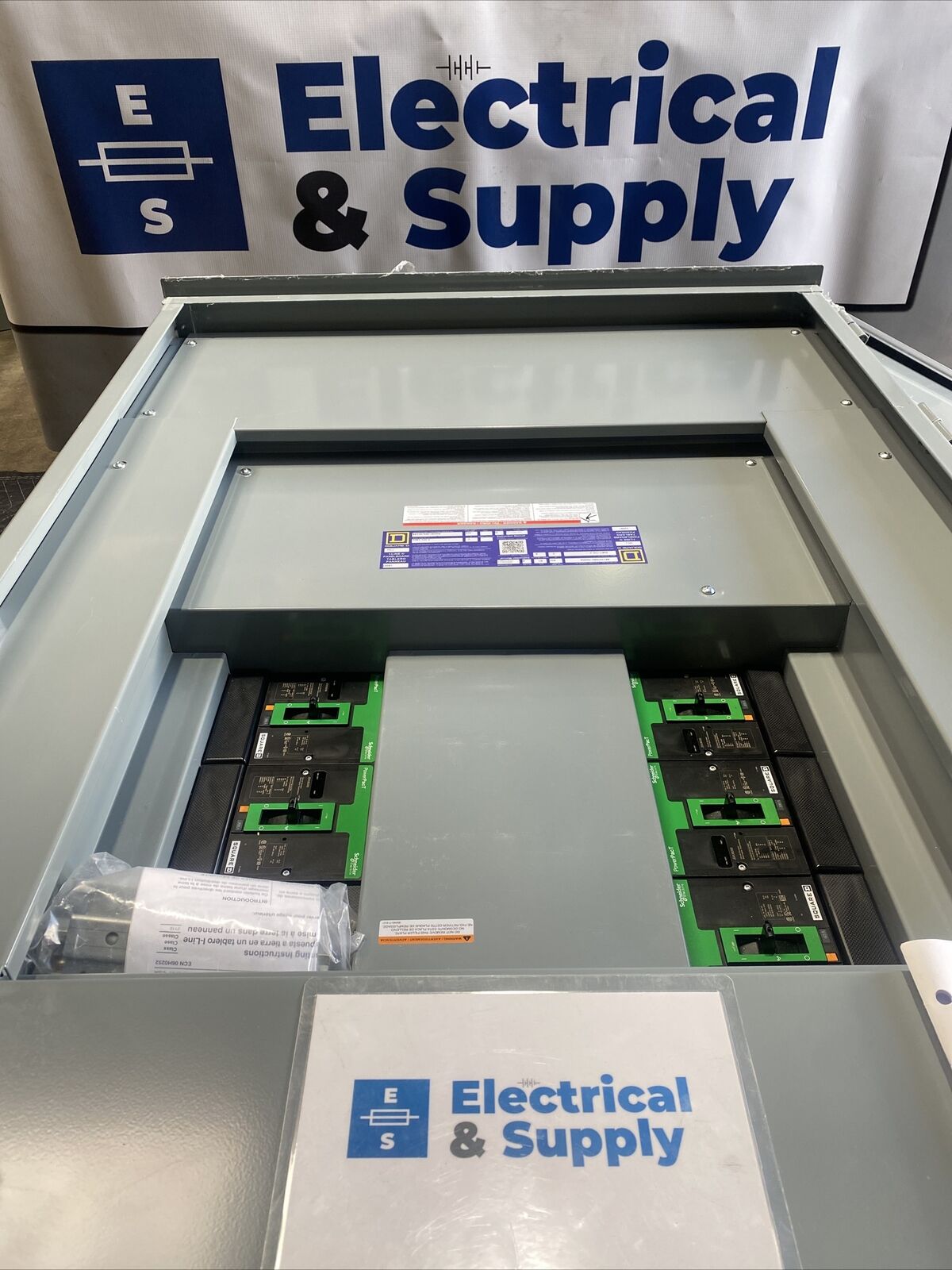 Square D | HCJ3248WP | 800 Amp | 208Y/120V | 3 Pole | 4W | Nema 3R | I - Electrical and Supply